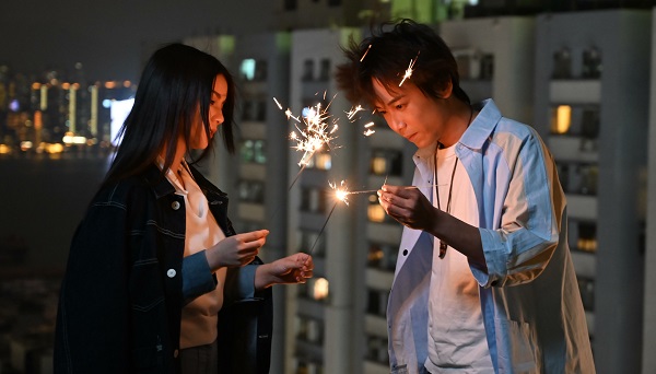 真人真事改編《#PTGF出租女友》 — 識港